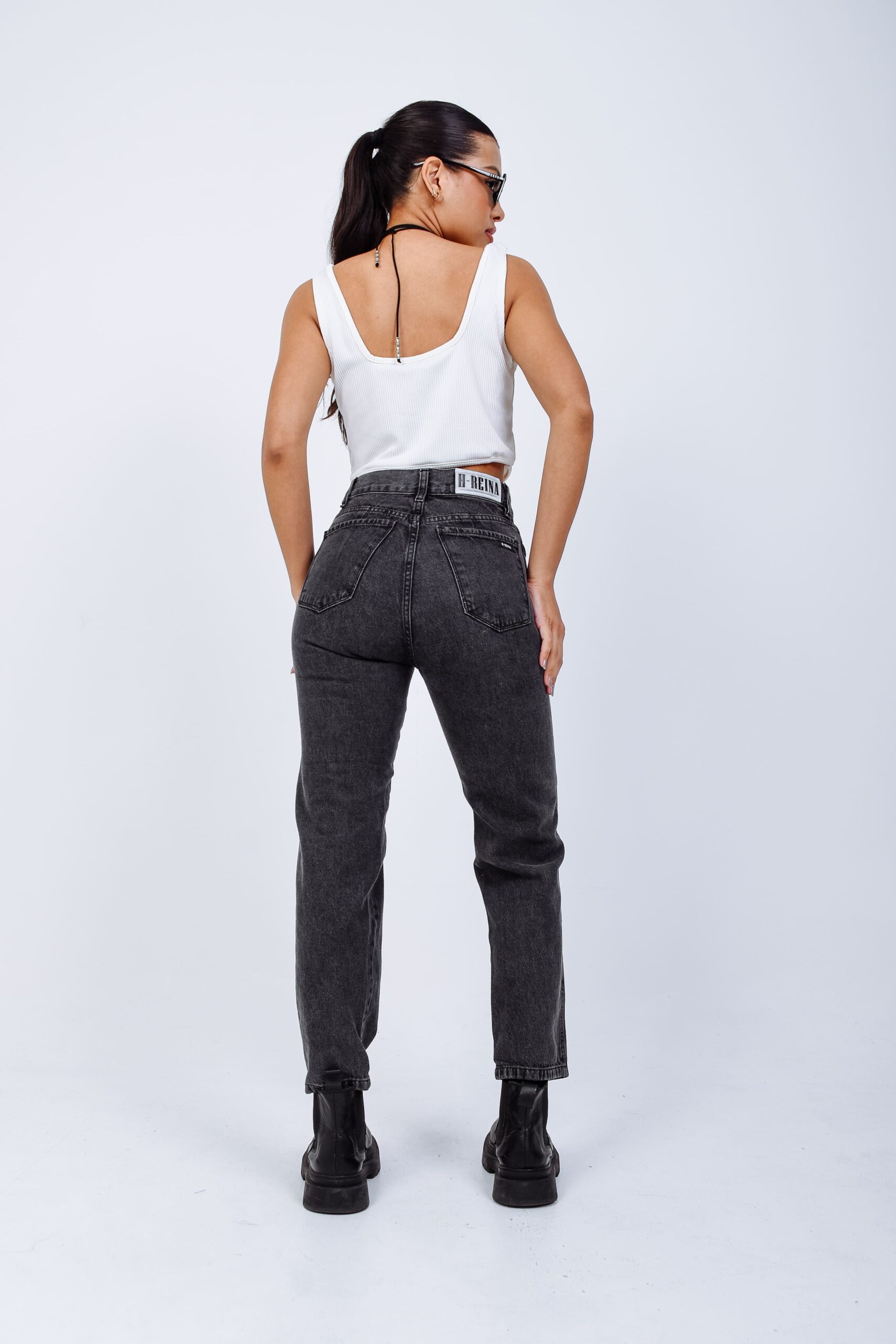 MOM SHADOW – H-REINA